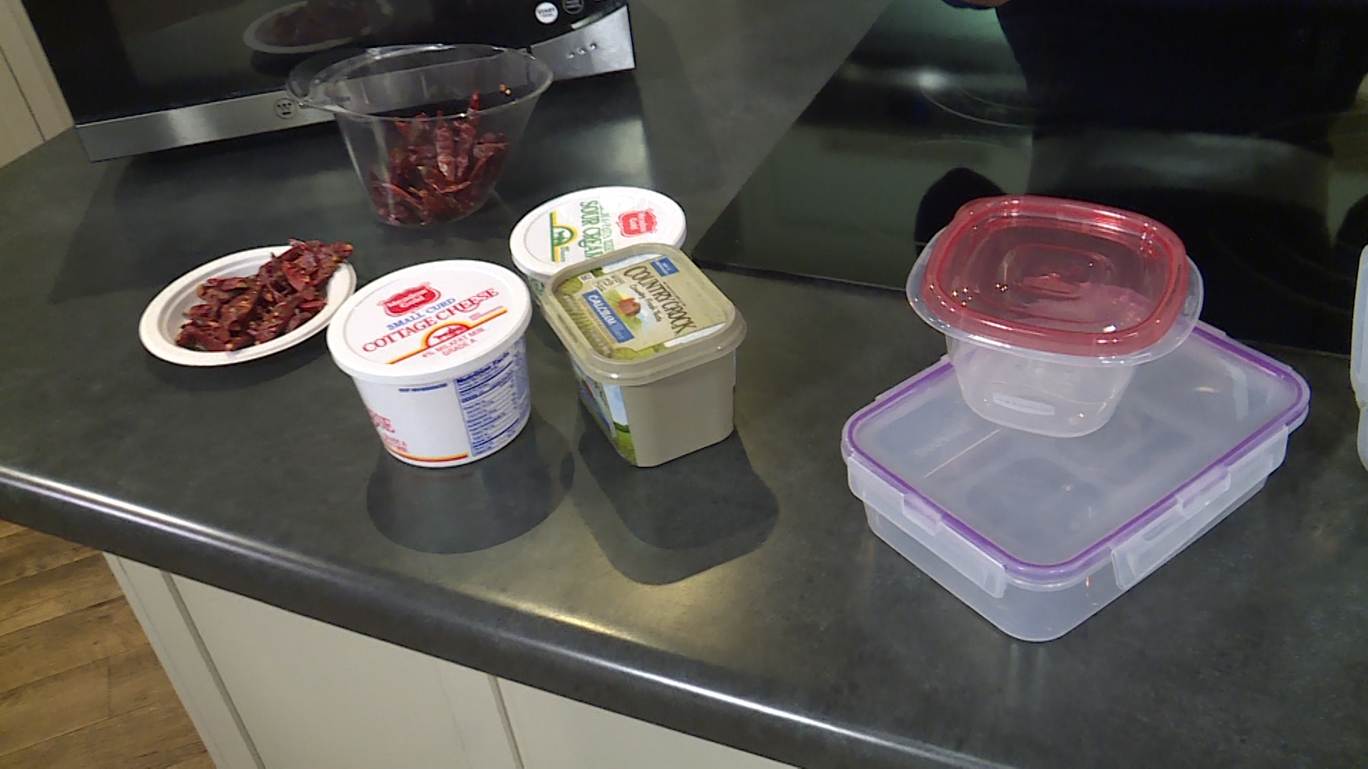 5 things you should never put in the microwave - KSLTV.com