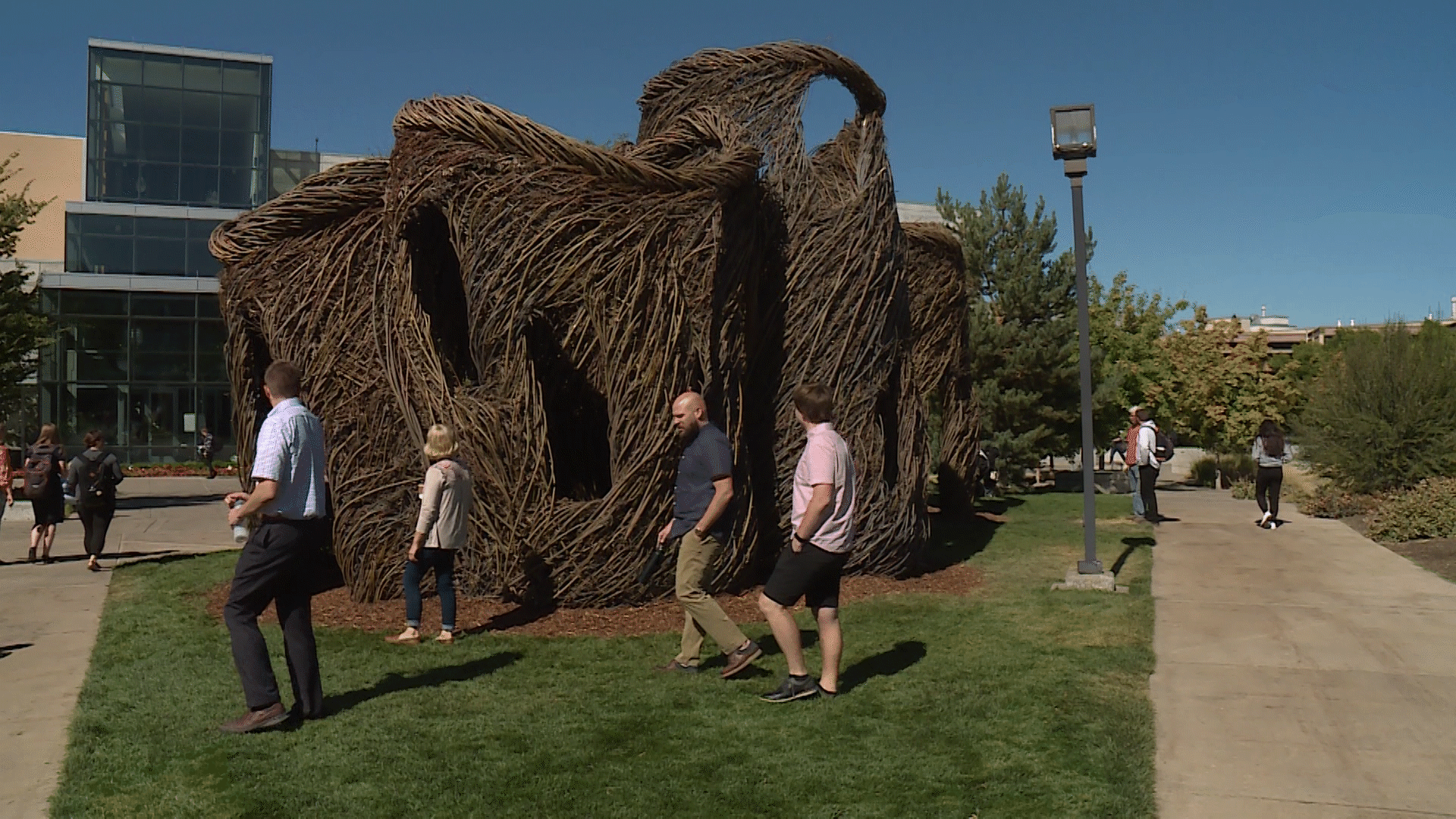 Unique Utah State Sculpture Uses Thousands Of Branches - KSLTV.com