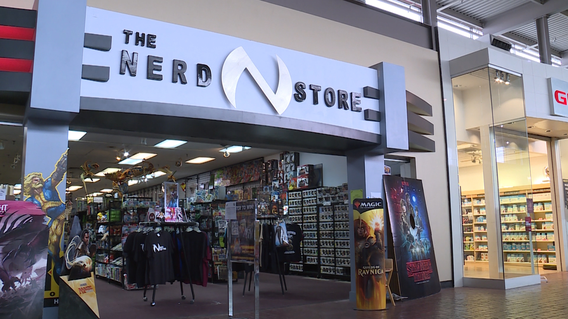 Self-Proclaimed "Nerd" Slept in His Struggling Comic Book Store - KSLTV.com