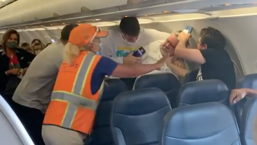 Fight Breaks Out On Flight To Provo After Passenger Refuses To Wear ...