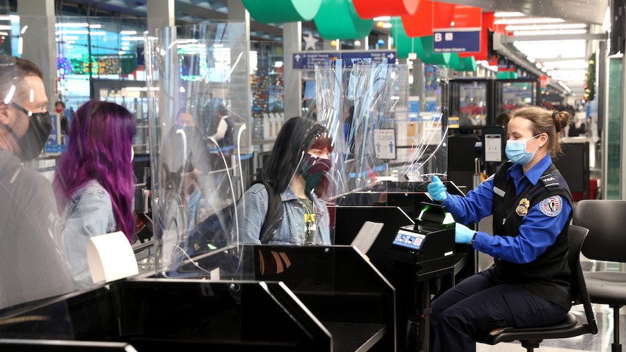 CDC move to shorten COVID-19 isolation stirs confusion, doubt, jokes