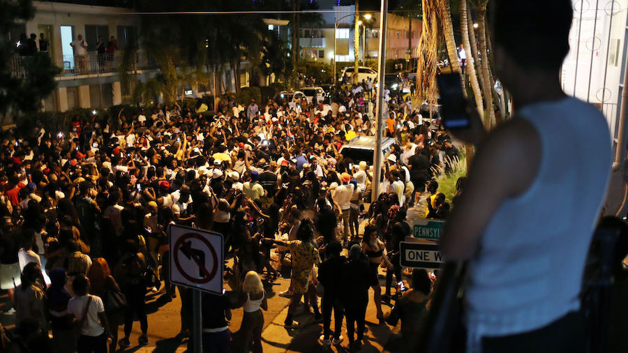 Miami Beach Officers Shoot Pepper Balls To Disperse Spring Break Crowds