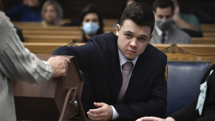 Jury begins deliberating at Kyle Rittenhouse murder trial - KSLTV.com