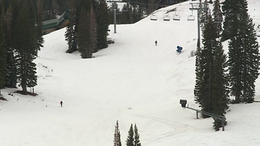 Ski resorts looking for snow, staff ahead of upcoming season