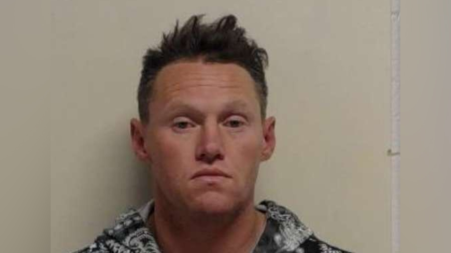 Inmate worker at large after walking out of Utah County Jail