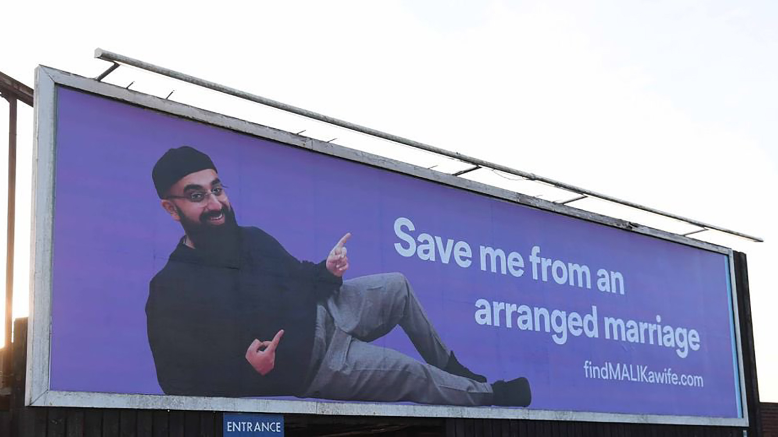 This bachelor is advertising himself on billboards to find a wife ...