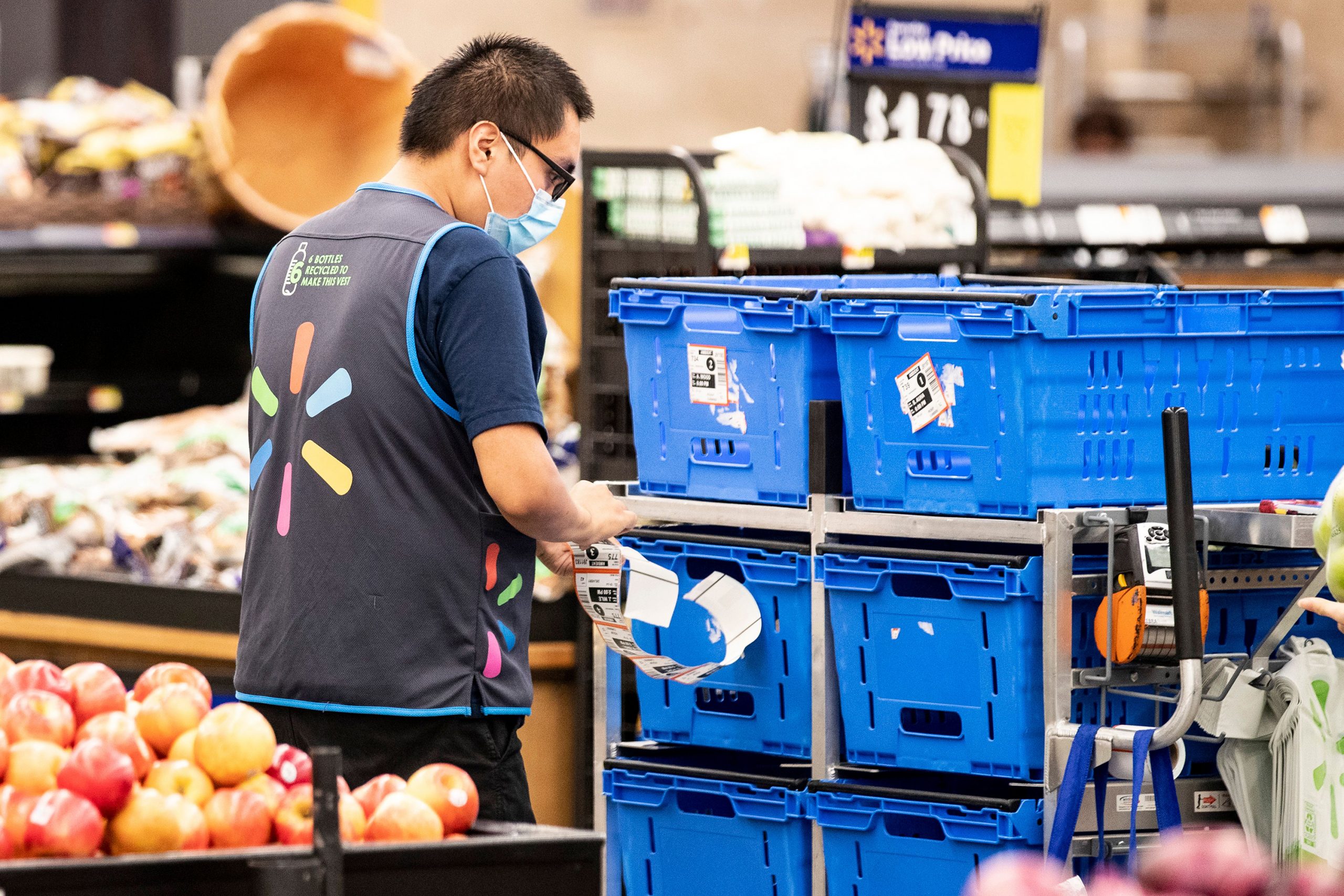 Walmart drops mask mandate for vaccinated employees - KSLTV.com