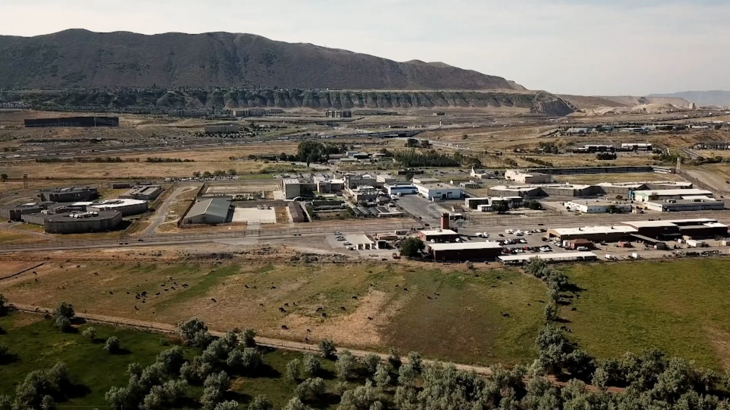 Utah allowed rival gangs to mingle in prison; families say violence ...