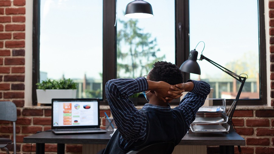 Microbreaks can increase your well-being, but only if you do these ...