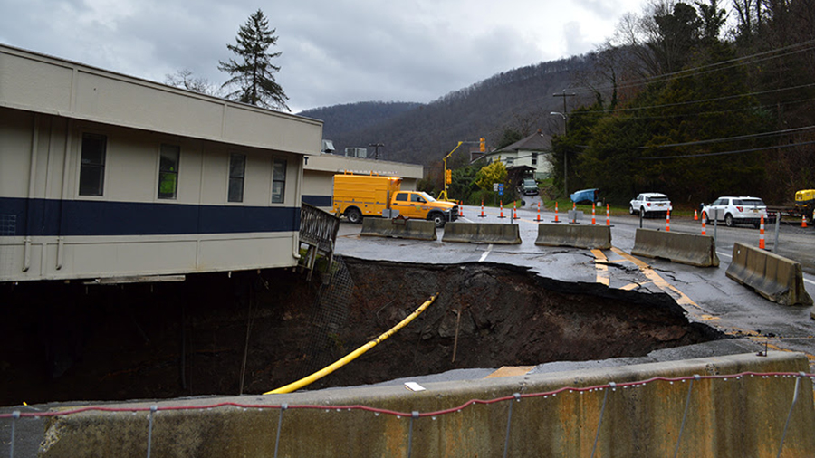 Massive sinkhole threatens to swallow West Virginia police department ...