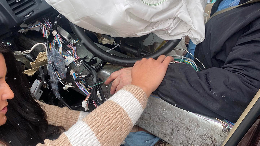 Good Samaritan helps woman critically injured and pinned after ...