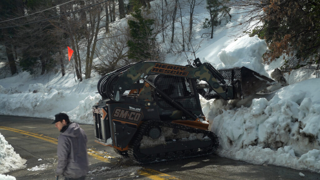 'Diesel Brothers' Dave Sparks helps stranded snow victims in California ...