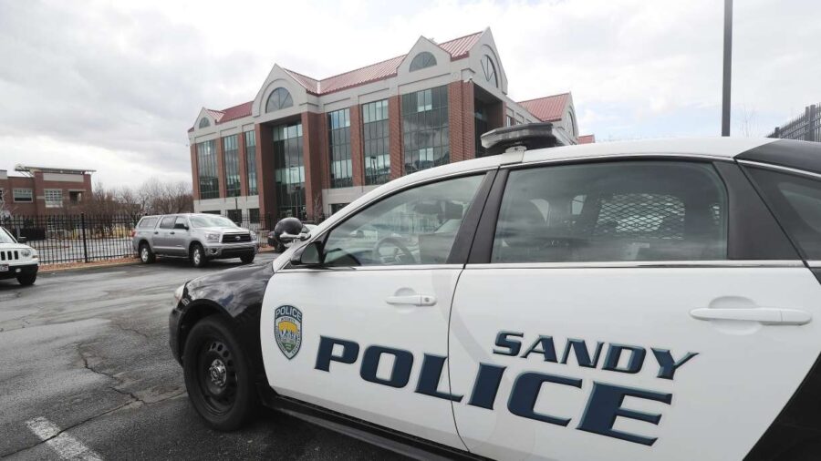 Woman started Sandy apartment complex fire to go viral, charges say ...