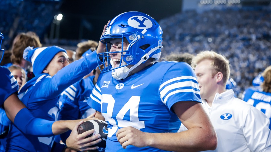 Cougars Capitalize On Bearcats’ Special Teams Fumble With LJ Martin TD