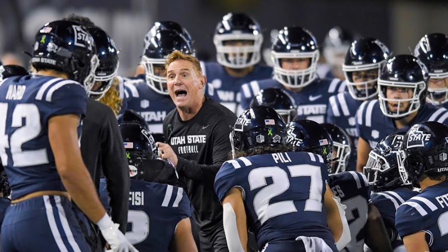 USU WR Jalen Royals Continues Hot Streak With Second TD Against Fresno ...