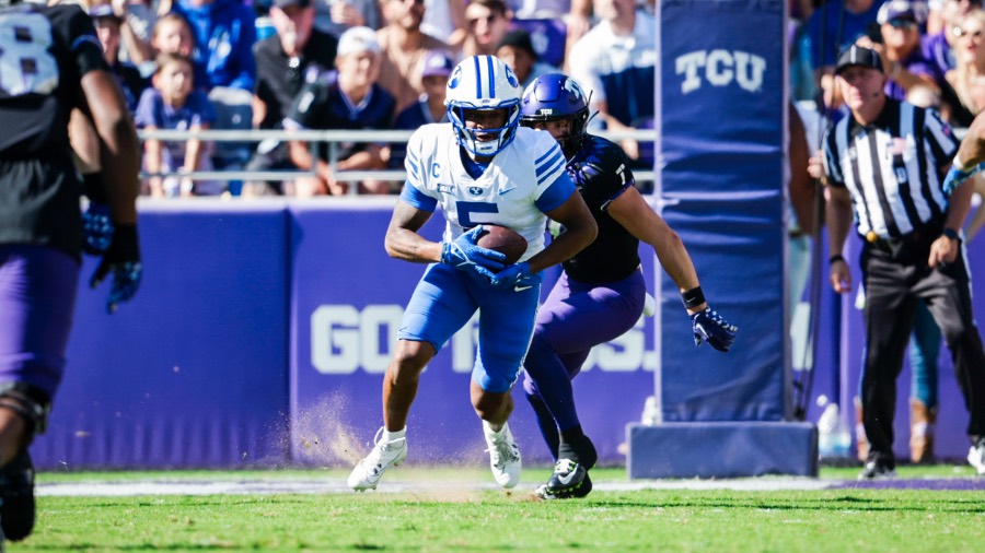 BYU Cornerback Eddie Heckard Makes Incredible Interception Against TCU ...