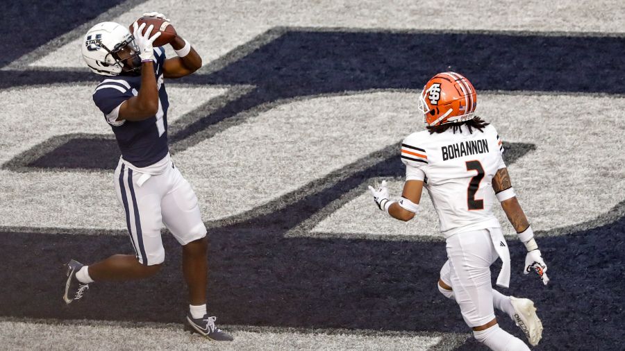 Jalen Royals’ Second Touchdown Gives Utah State Two Score Lead