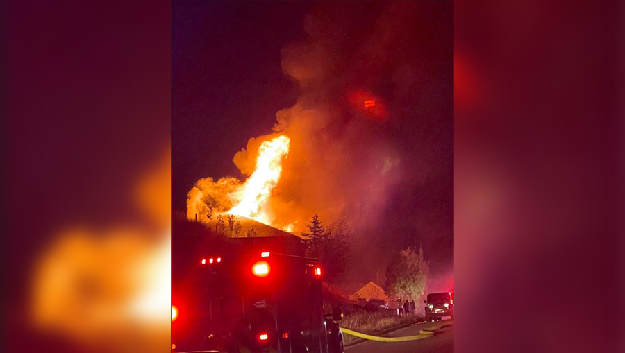 Bountiful house fire ignites '10-to-15 foot flames' - KSLTV.com