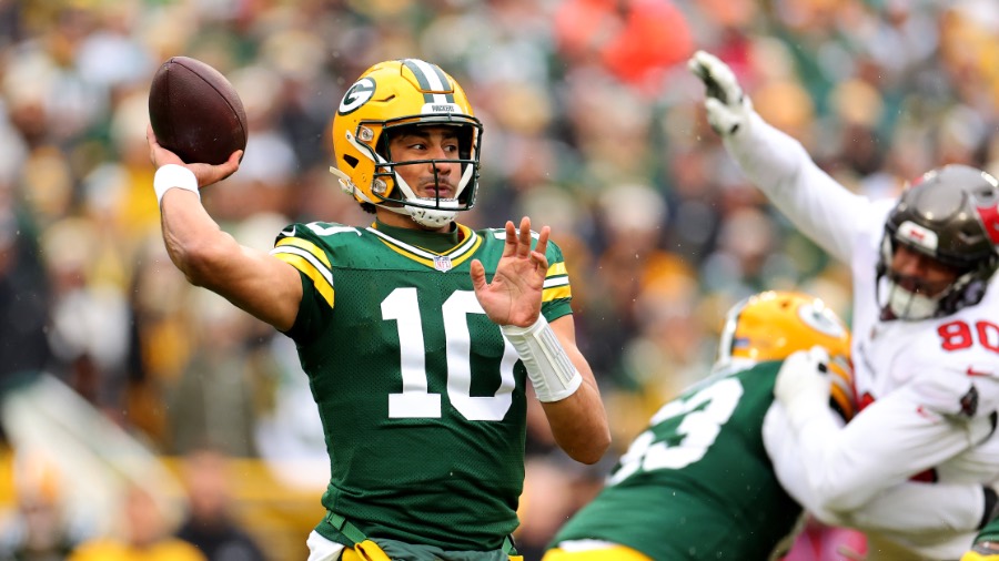 Packers QB Jordan Love Throws Pair Of Touchdown Passes In Week 15 ...