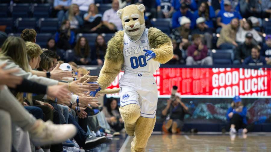 Viral Pop-Tarts Bowl Mascot Receives Tribute From BYU’s Cosmo - KSLTV.com