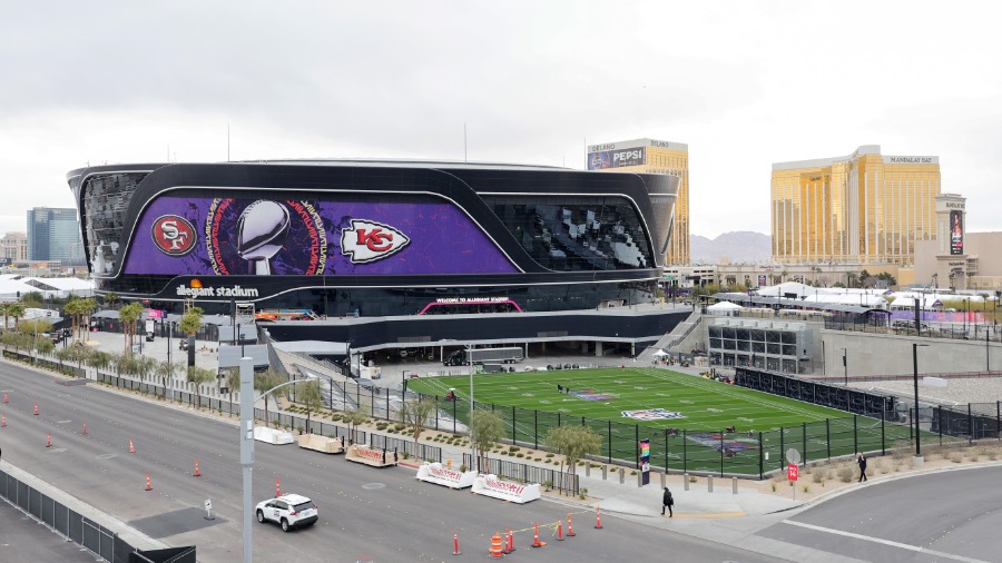 Allegiant Stadium’s Roll-Out Field, Space Station Look To Be Center ...