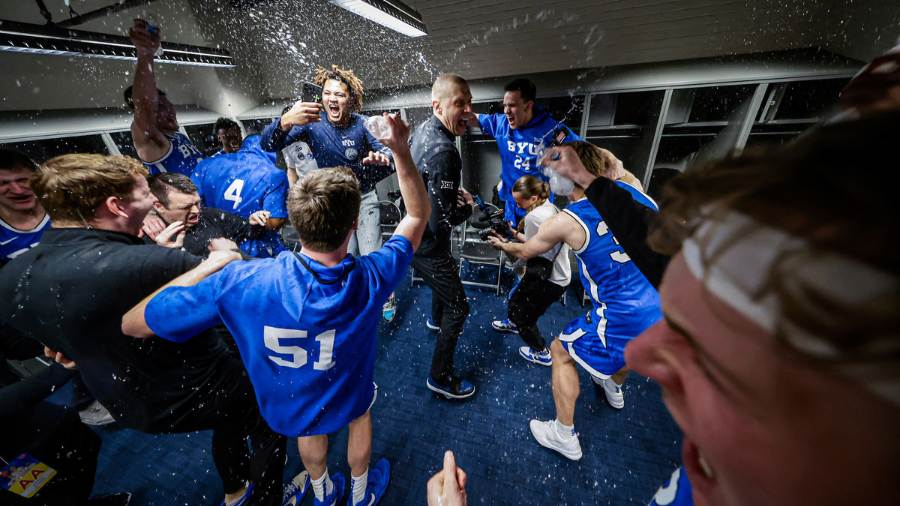 BYU Fans Greeted Basketball Team At Airport After Kansas Win