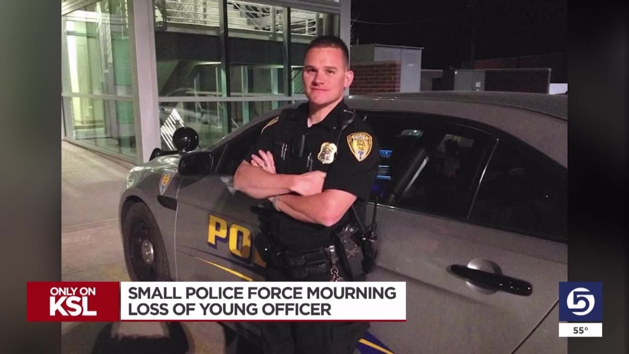 Video: Community mourns sudden loss of Roosevelt police officer ...