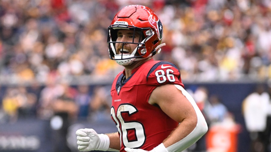 Locals In The NFL: Former Bingham Tight End Signs Huge Deal With ...