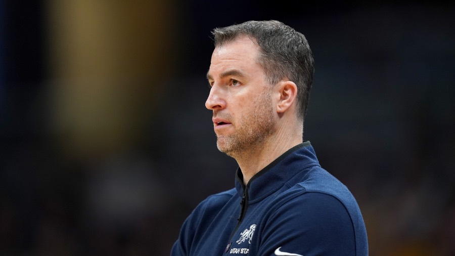 Report: Washington ‘Focusing’ Coaching Search On USU’s Danny Sprinkle