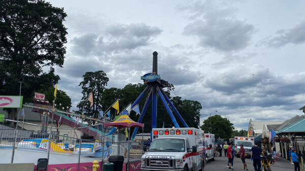 Crews rescue 28 people trapped upside down high on Oregon amusement ...
