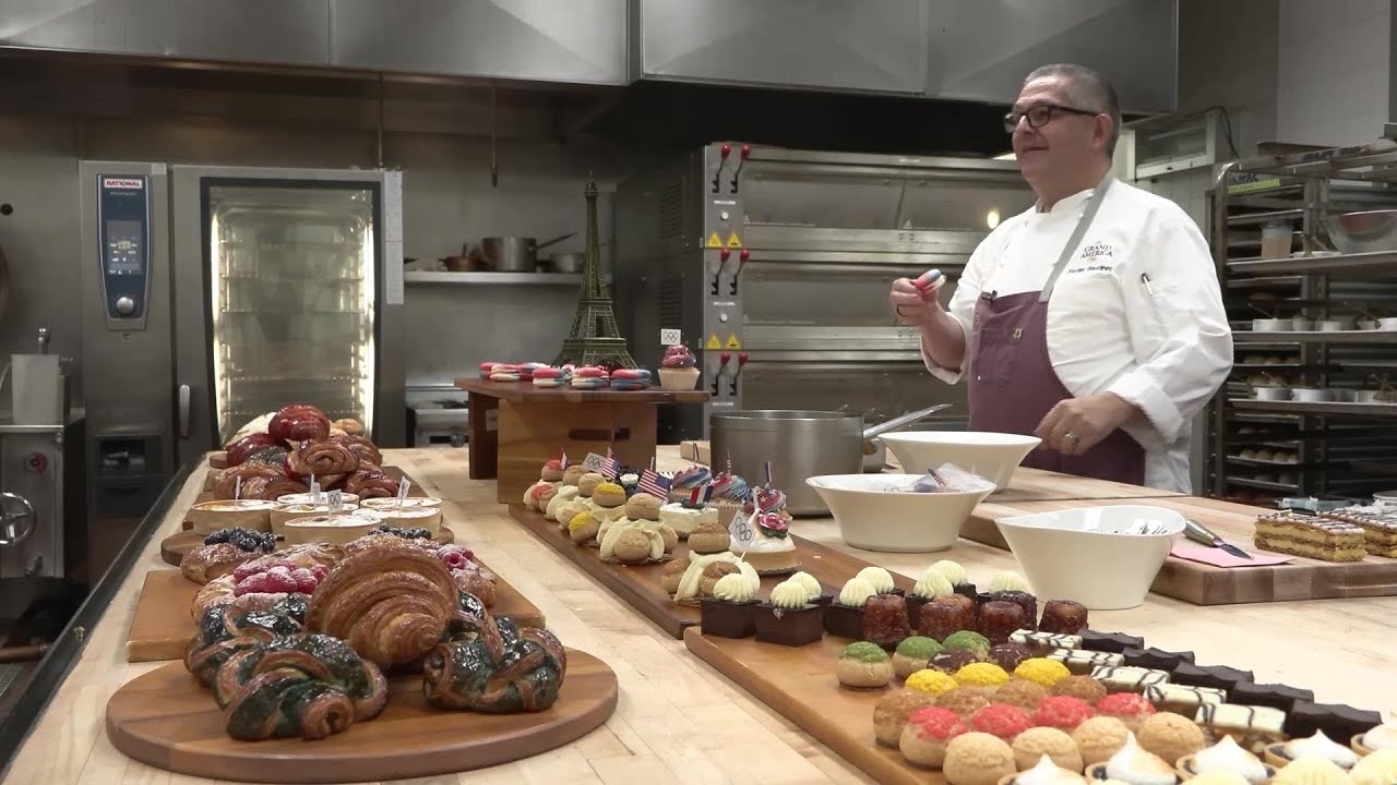 Video: French Chef Xavier Baudinet shared his bread pudding recipe ...