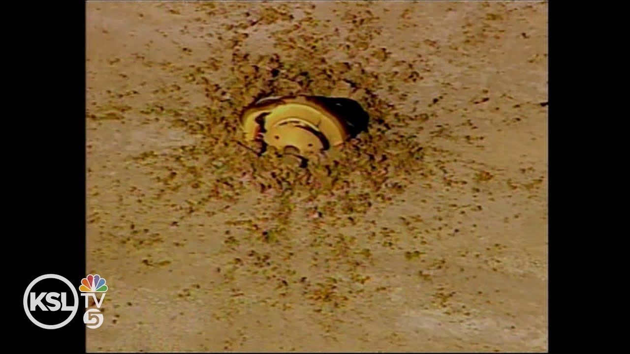 Video: The KSL Archive: The Genesis space probe crashes into Dugway ...