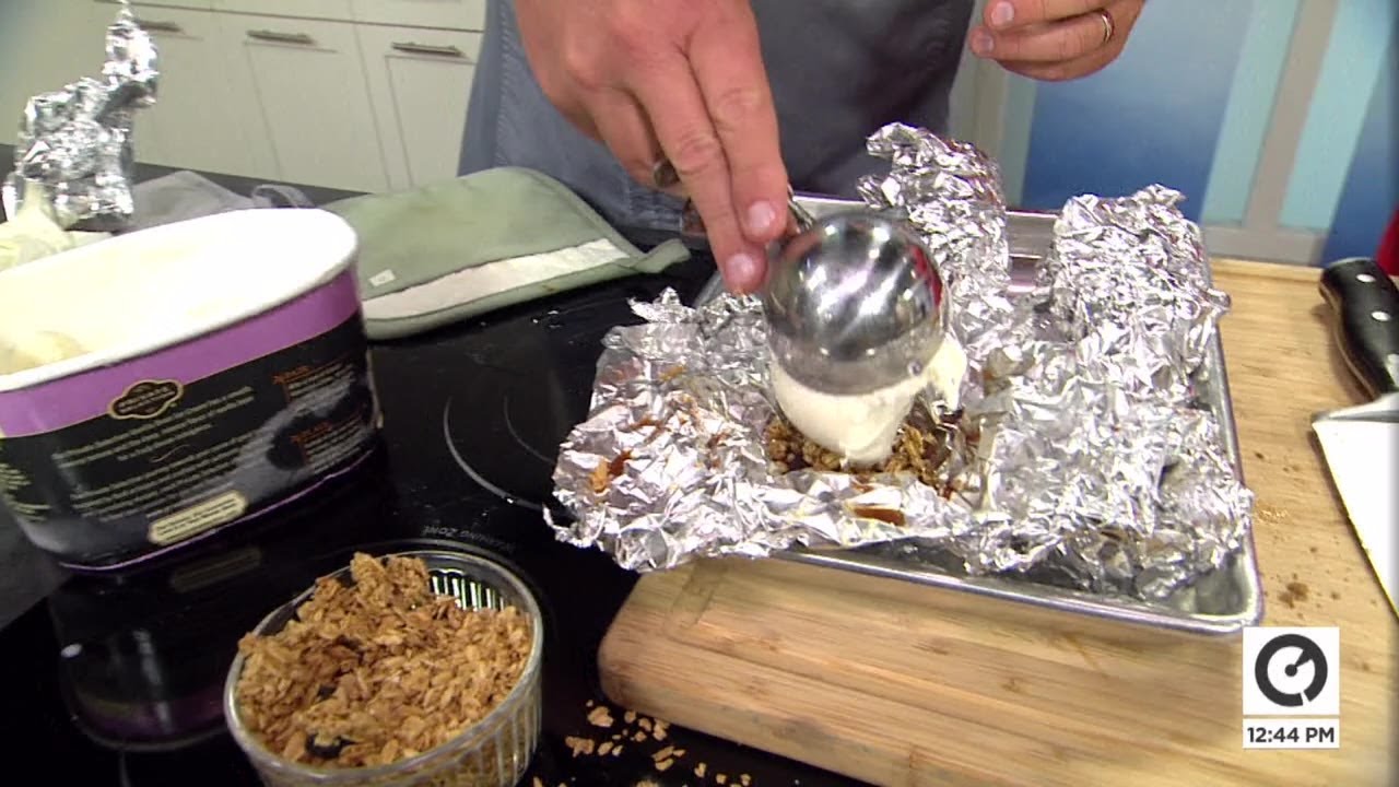 Video: Recipe: Chef Jeff Jackson makes grilled peach foil packets ...