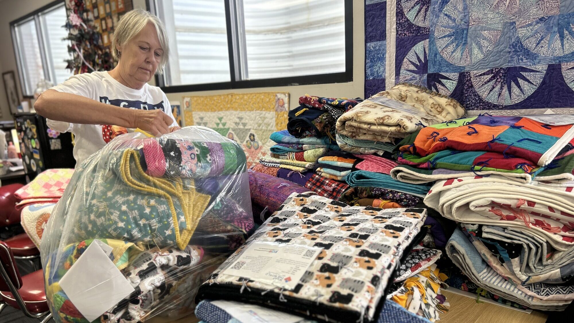 Utah nonprofit sewing hope for victims of Michigan tragedy - KSLTV.com