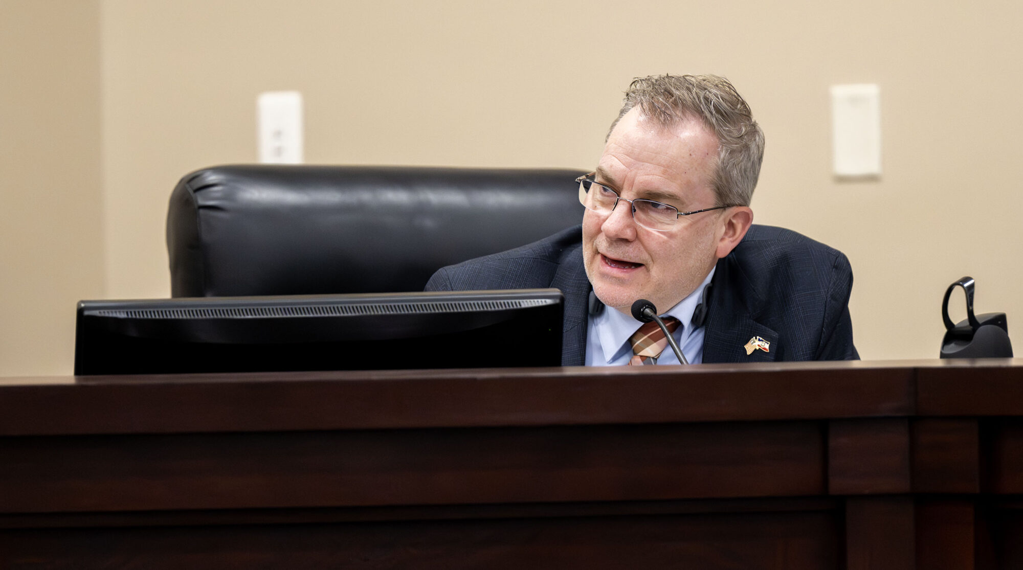 Utah lawmakers quickly advance bill limiting phone use throughout ...