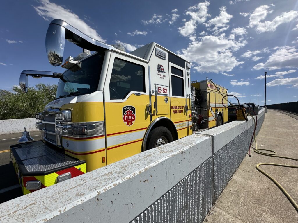 Crews battle fast-moving Murray fire while conserving water - KSLTV.com